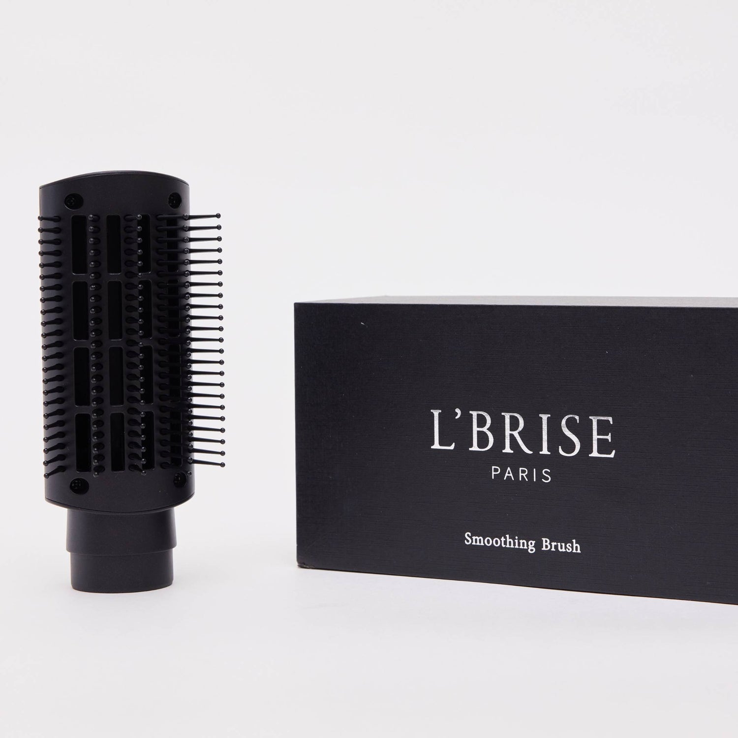 Model 2 | Smoothing Brush – L'Brise Paris | French-Luxury Hair Tools